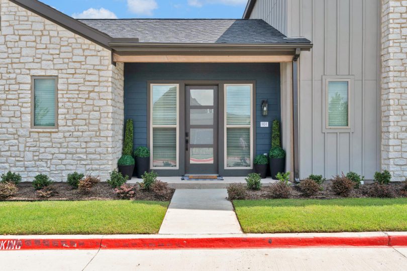 Gallery | parcHAUS at Firewheel Parkway Homes in Garland, TX